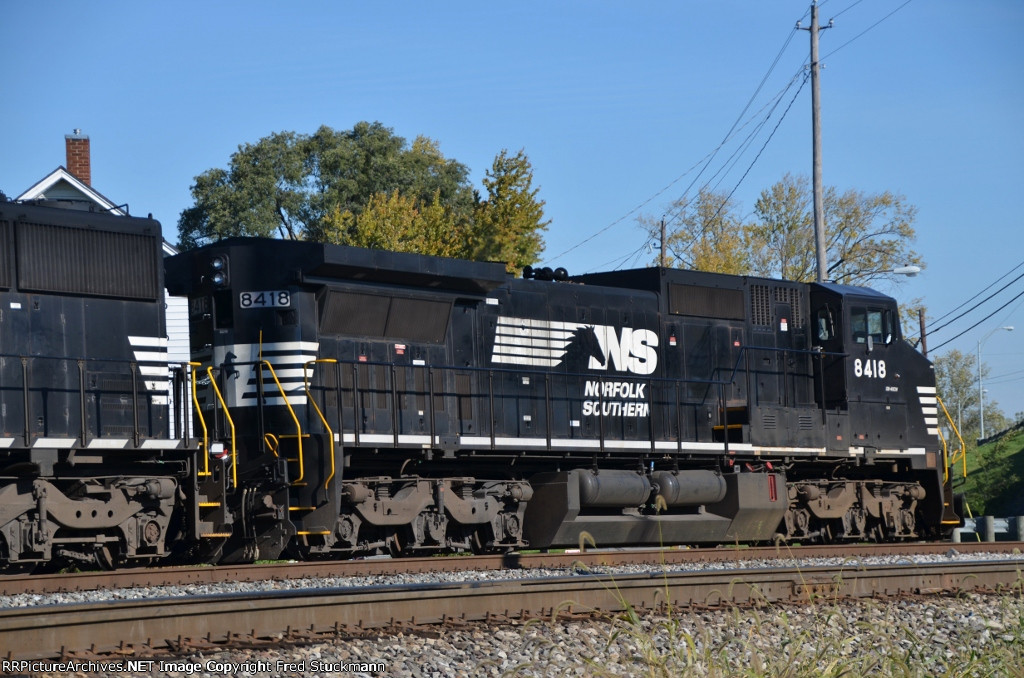 NS 8418